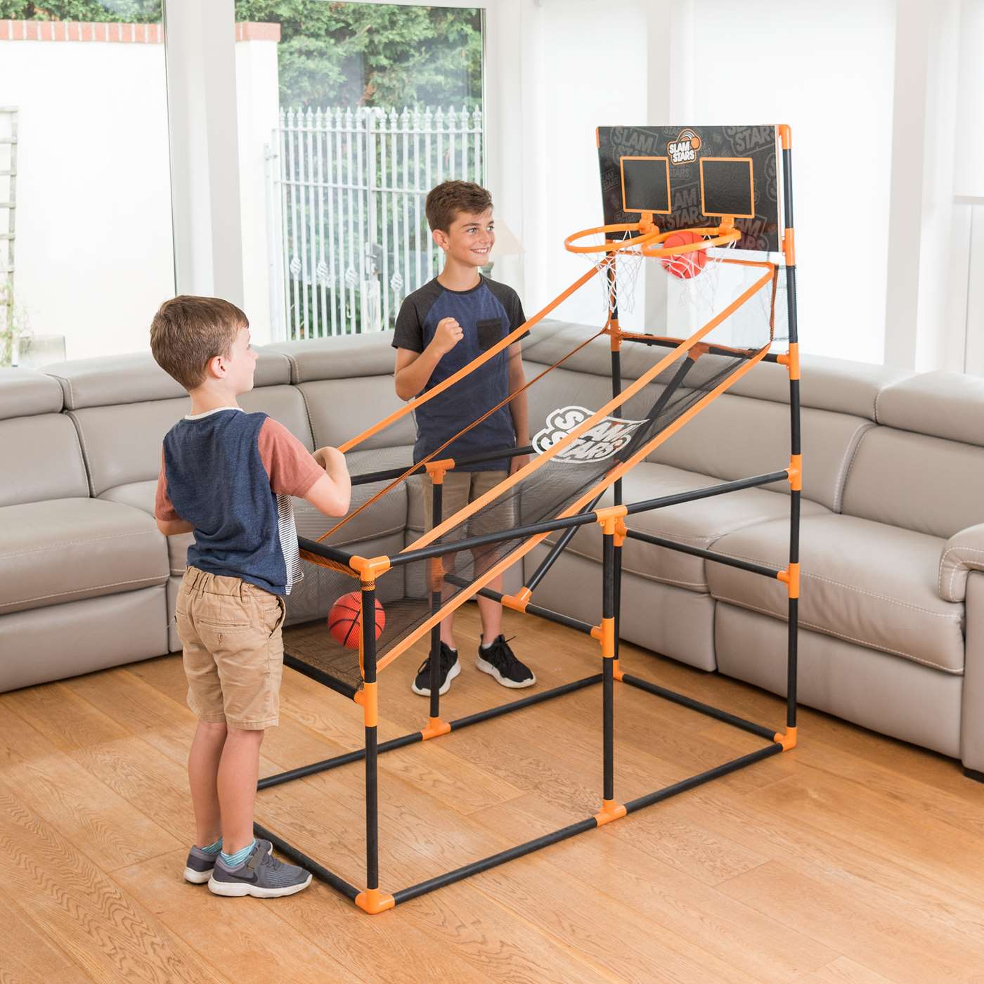 TWO PLAYER INDOOR BASKETBALL GAME